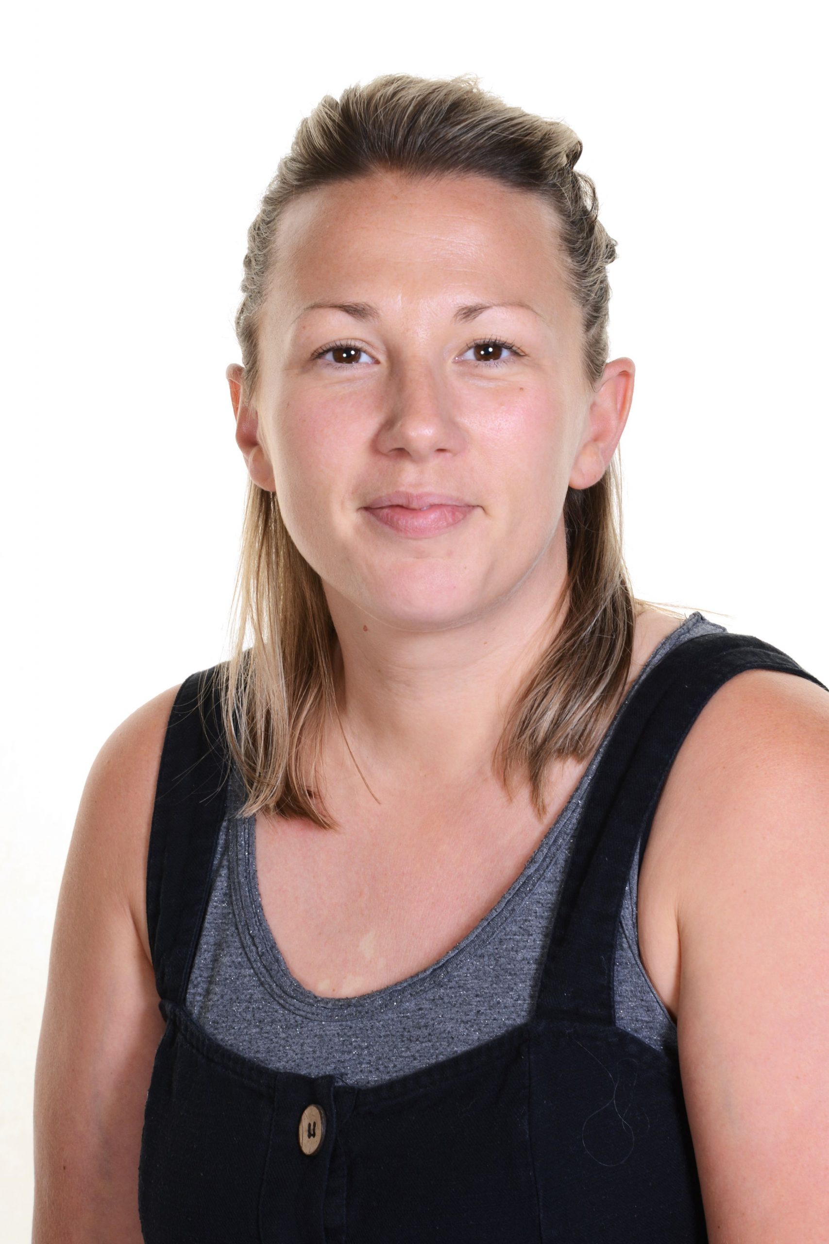 Laura Philpott's Instagram, Twitter & Facebook on IDCrawl